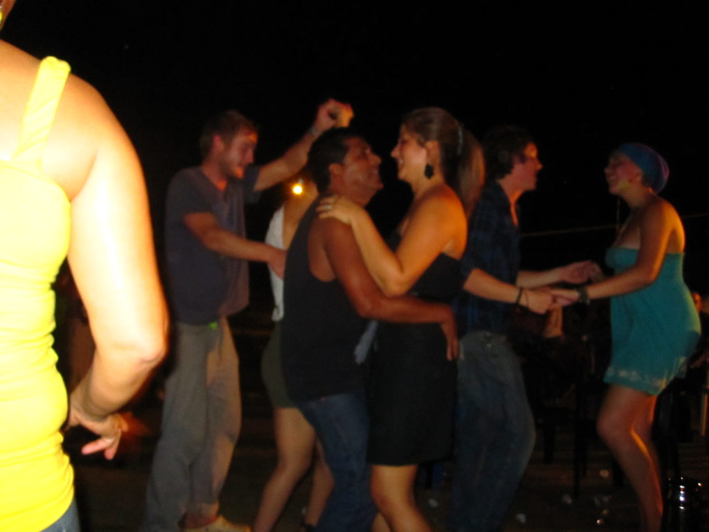 Ecuadorian Women - Meeting and Dating Beautiful Girls from Ecuador